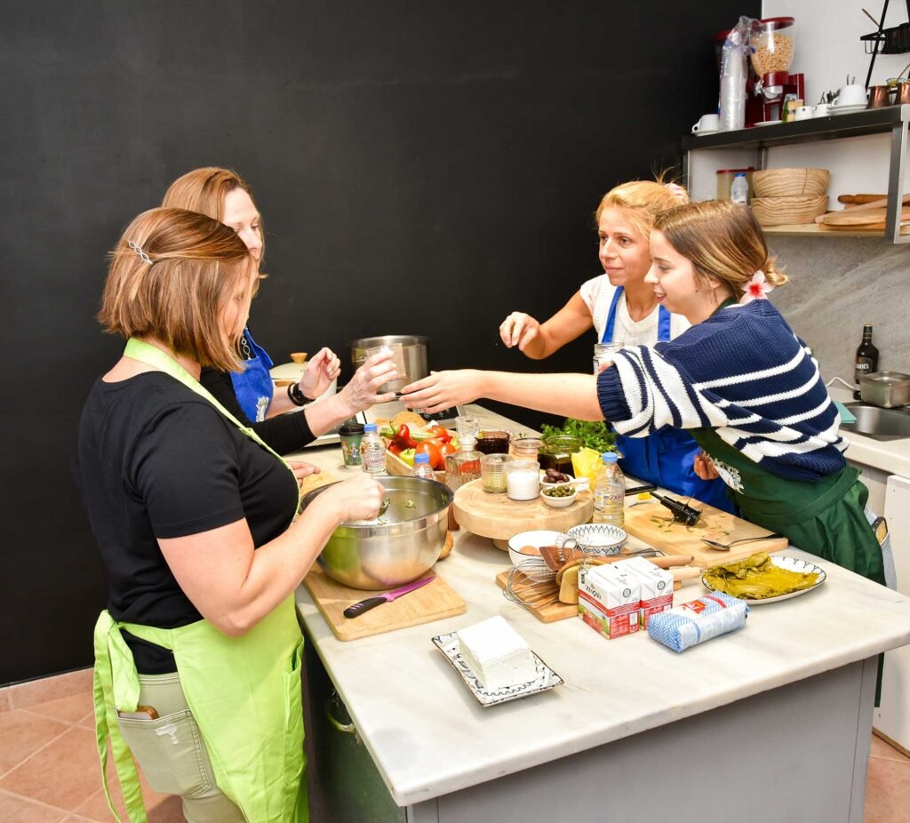 COOKING LESSONS – Let's cook Greek!